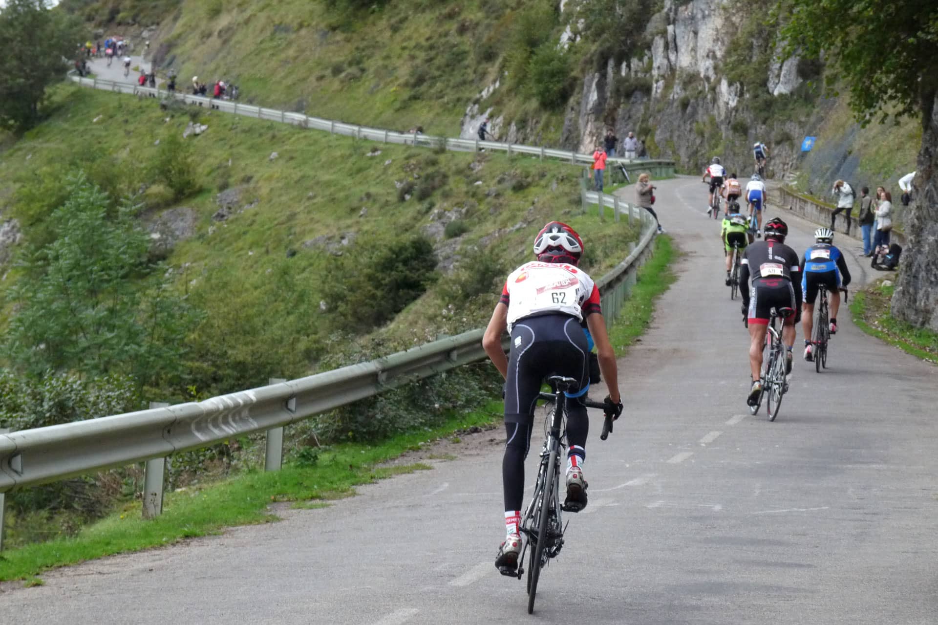 El Angliru: el desafío ciclista definitivo en el corazón de Asturias ...